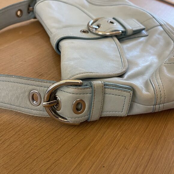Coach | Bags | Vintage Coach Y2k Soho Leather Shoulder Bag Purse Light ...